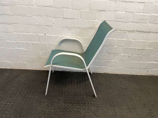 White Steel Frame Patio Chair | 2ndhandwarehouse.com
