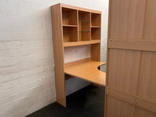 Light Wood Print L-Shaped Desk and Shelves | 2ndhandwarehouse.com