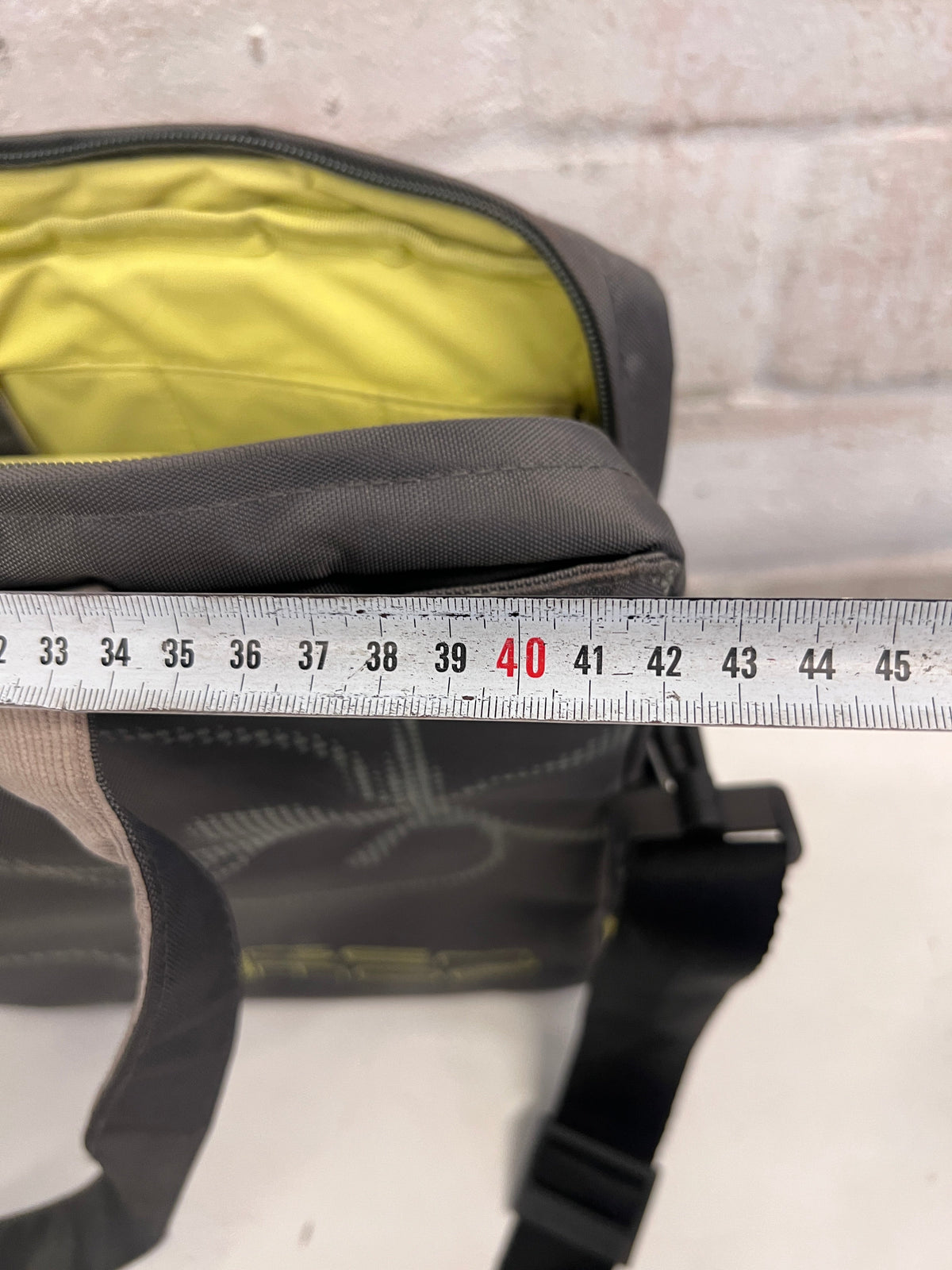 Golla Gen Mob Laptop Bag | 2ndhandwarehouse.com