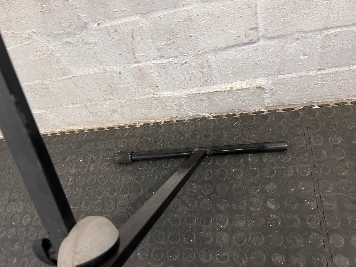 Easy Lock System Keyboard Stand | 2ndhandwarehouse.com