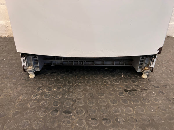 White Defy Dishwasher - REDUCED - Minor damage on base ...