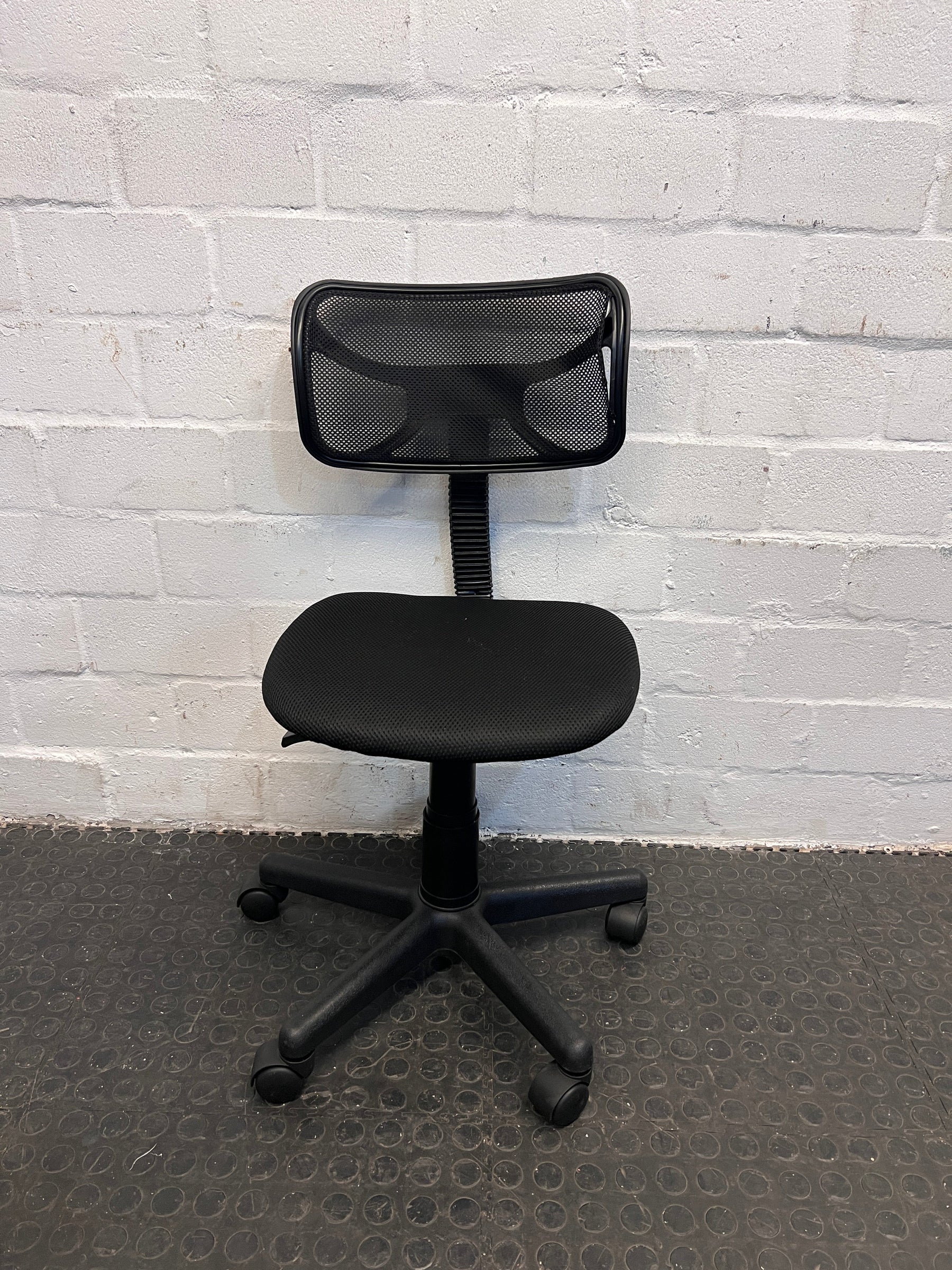 Seating - Typist & Mid Back Chairs | 2ndhandwarehouse.com