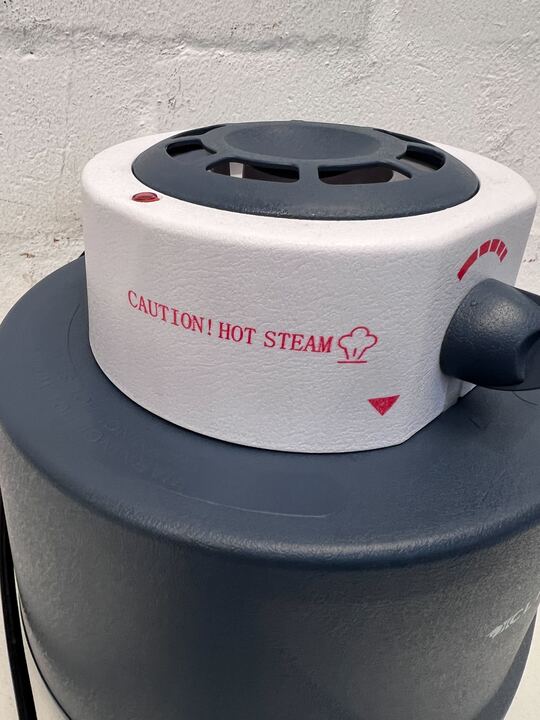 Clicks Warm Electric Steam Humidifier | 2ndhandwarehouse.com