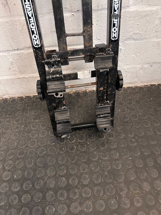 HoldFast Steel Framed Two Bicycle Carrier (Rusted)– 2ndhandwarehouse.com