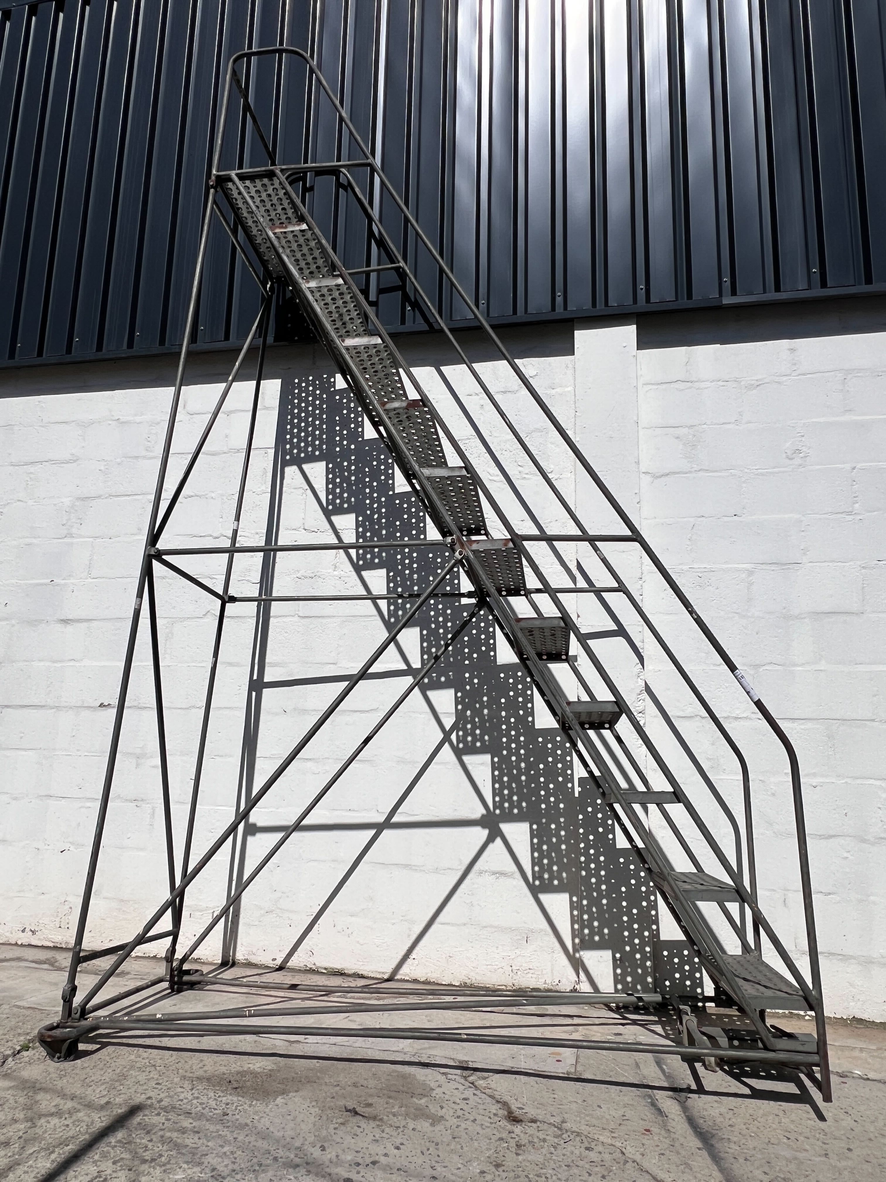 Industrial-Style Metal Staircase – Sturdy & Functional ...