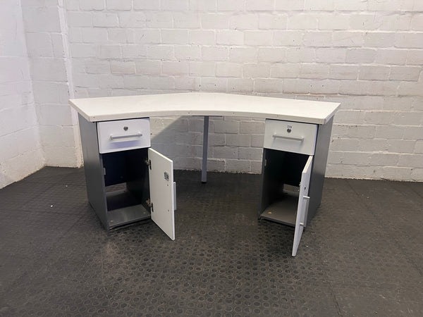 White 2 Drawer 2 Door V-Shaped Desk | 2ndhandwarehouse.com
